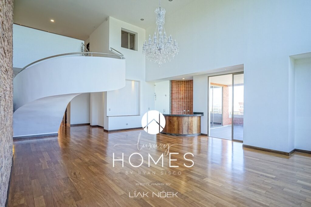 Luxury Homes Guatemala by Ryan Sisco