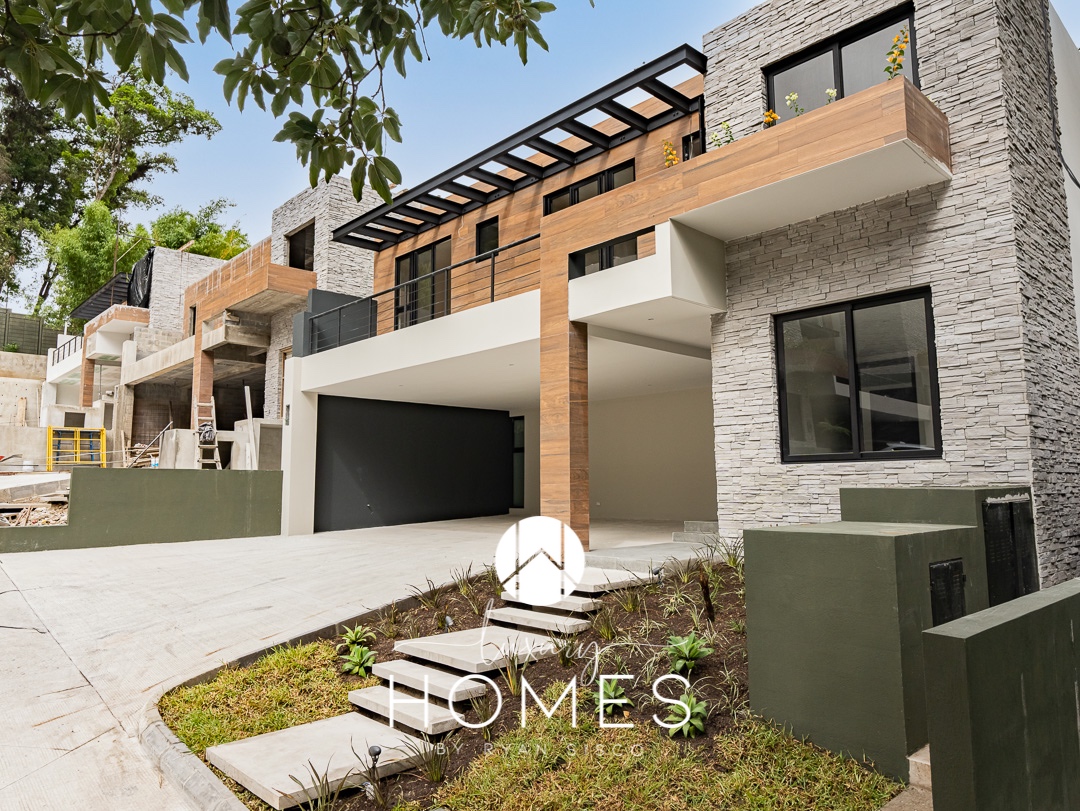 Luxury Homes Guatemala by Ryan Sisco